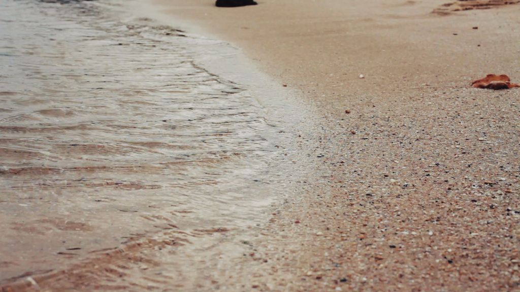 SMOKE, DUST & SAND, a short film by Swinburne Grad Film - Pozible